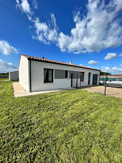 Port-dEnvaux : Maison 4 pièces à vendre