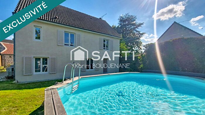 Viarmes : Maison 8 pièces à vendre