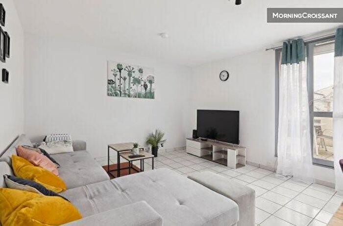 Appartement à louer - ZAC Henry IV, Mantes-la-Jolie - 9 pièces - 5 chambres