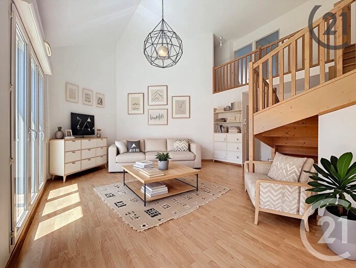 Appartement à vendre - Lieusaint - 4 pièces - 3 chambres