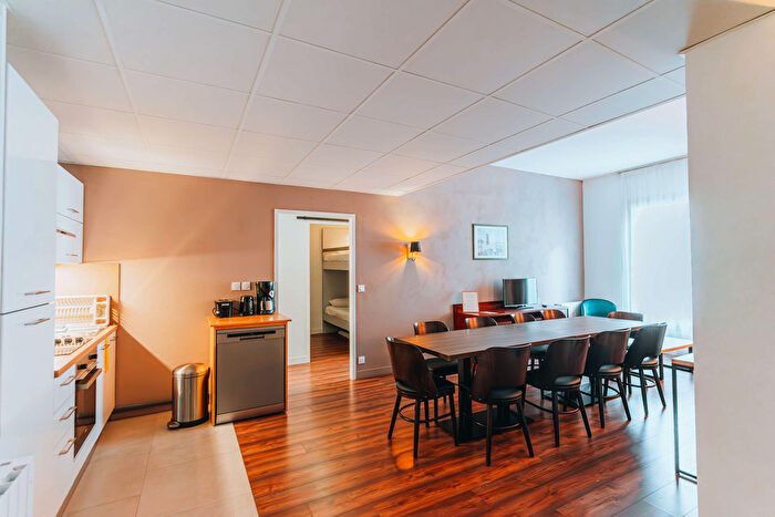 Appartement à vendre - Cauterets - 4 pièces - 3 chambres