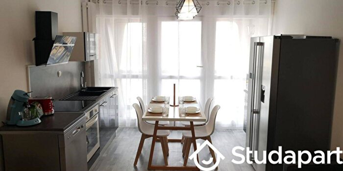 Appartement à louer - Villes de France-Mairie, Vand uvre-lès-Nancy - 1 pièce - 2 chambres