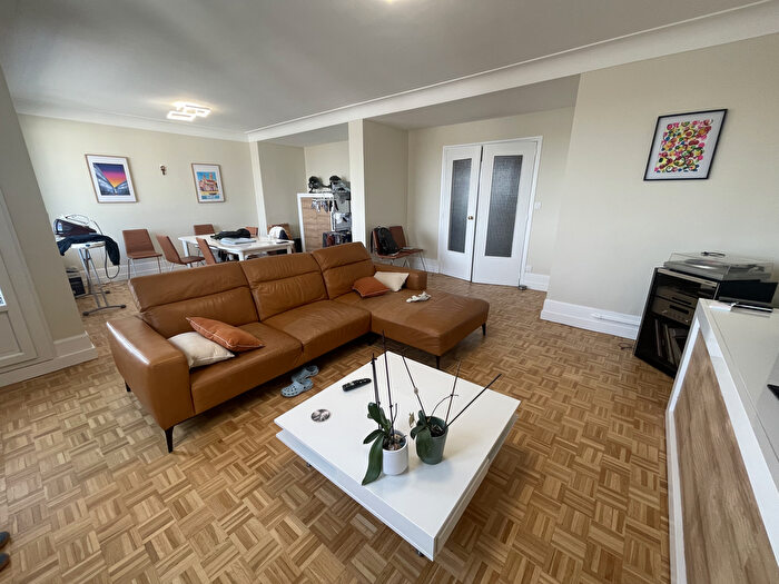 Tours, Grammont : Appartement 5 pièces à louer