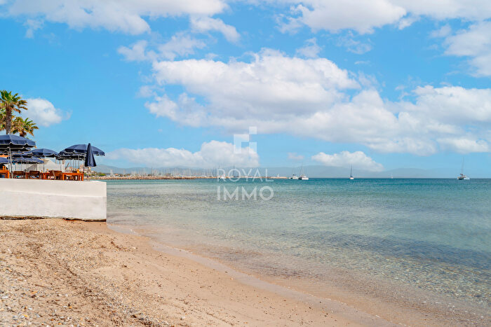 Maison 5 pièces à Hyères, Port, à vendre