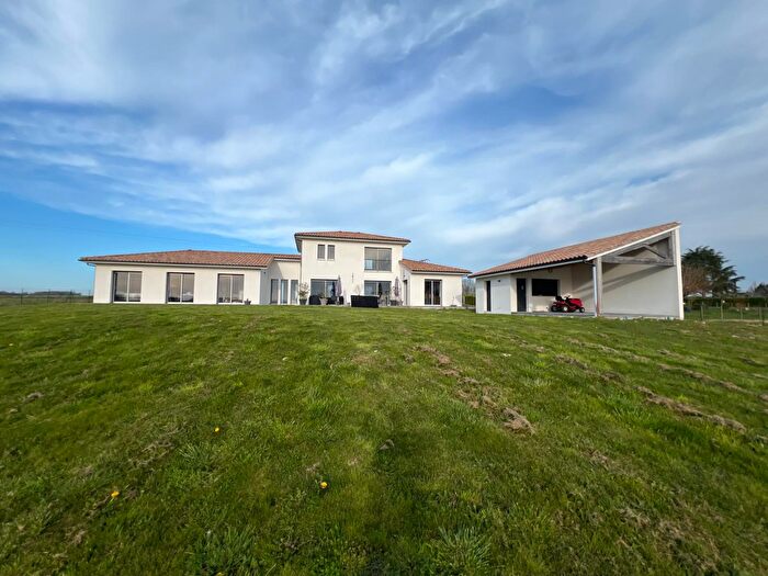 Maison à vendre - Annesse-et-Beaulieu - 6 pièces - 4 chambres