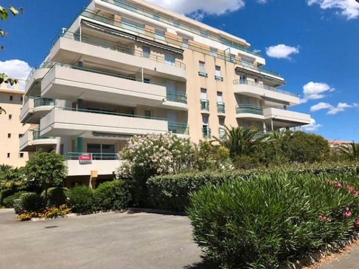 Horts Sables, Fréjus : Appartement 3 pièces à louer