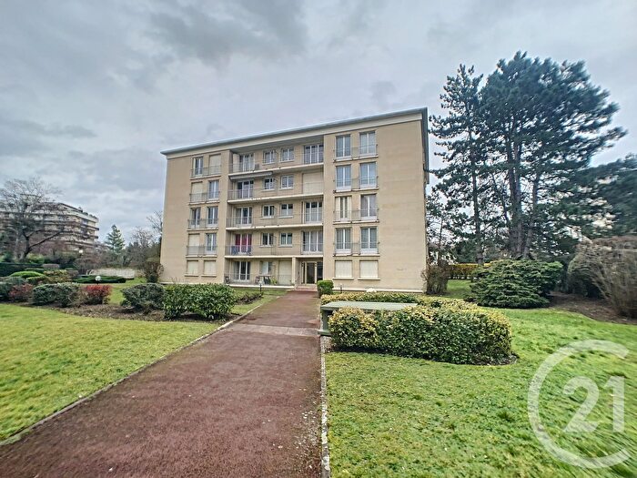 Appartement à louer - Compiègne, Saint-Lazare, Les Avenues - 1 pièce