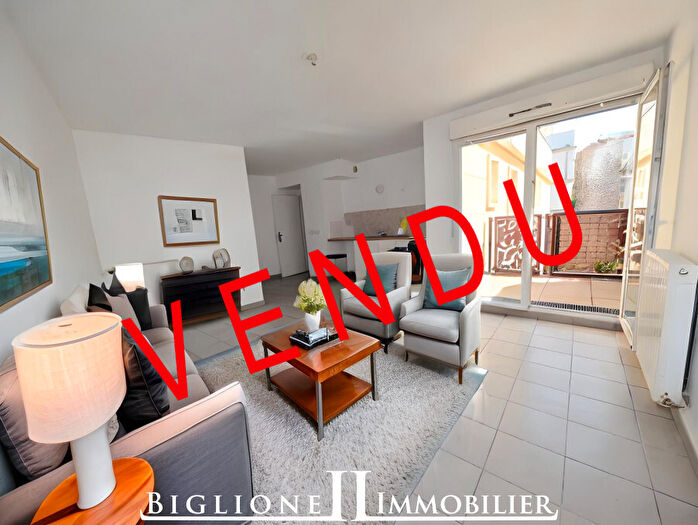 Appartement à vendre - Aubervilliers, Centre-ville, Victor Hugo - 2 pièces - 1 chambre