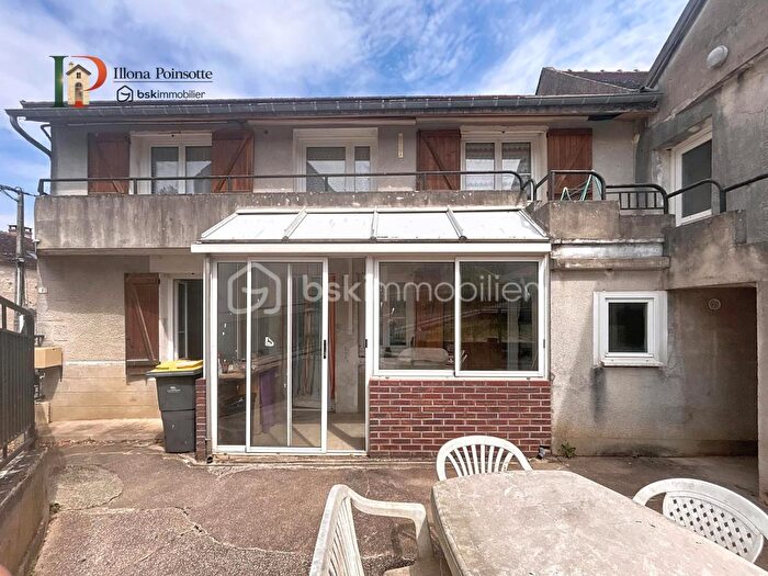 Maison 5 pièces à vendre à Courgis