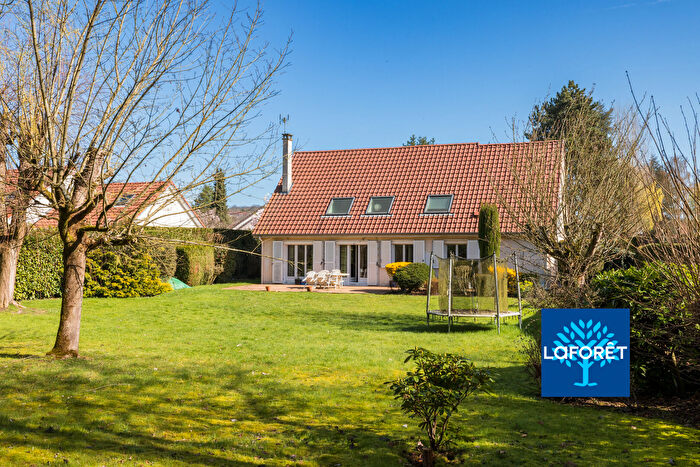 Maison à vendre - Saint-Witz - 8 pièces - 6 chambres