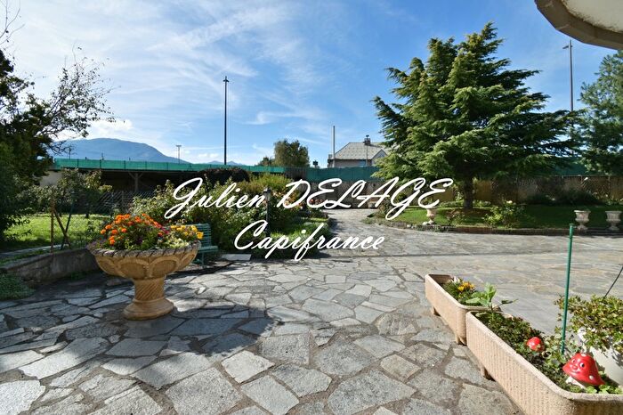 Appartement à vendre - Embrun - 3 pièces - 1 chambre