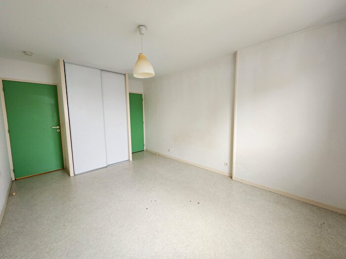 Pessac, Brivazac, Candau : Appartement 1 pièce à louer
