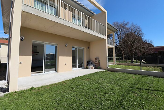 Appartement à louer - La Côte-Saint-André - 3 pièces - 2 chambres