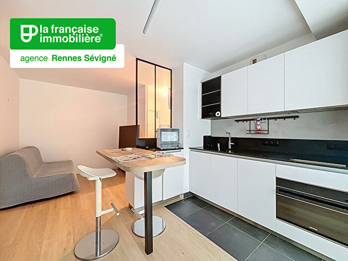 Appartement à louer - Quartiers Nord-Est, Jeanne dArc - 1 pièce