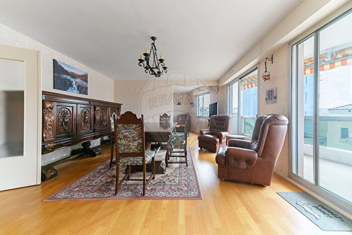 Appartement à vendre - Vichy, Champ Capelet - 5 pièces - 3 chambres