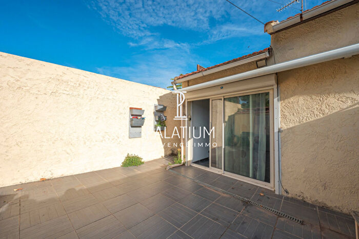 Maison à vendre - Marseille e  - 5 pièces - 2 chambres