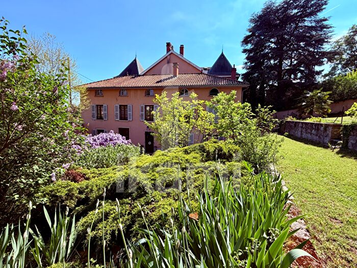 Maison à vendre - Saint-Genis-Laval, Barolles - 10 pièces - 6 chambres