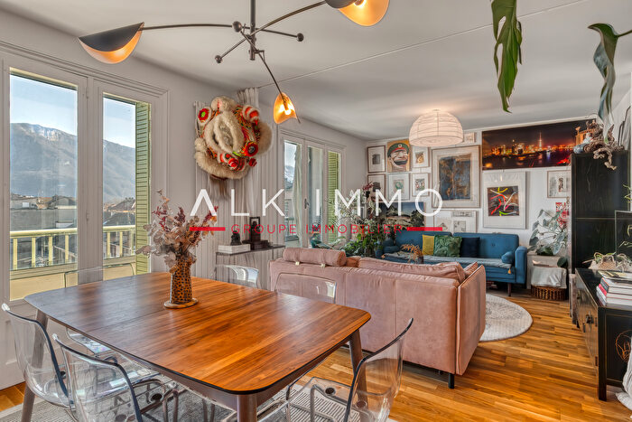 Appartement à vendre - Annecy, Centre-ville, Vieille ville, Marquisats - 3 pièces - 2 chambres