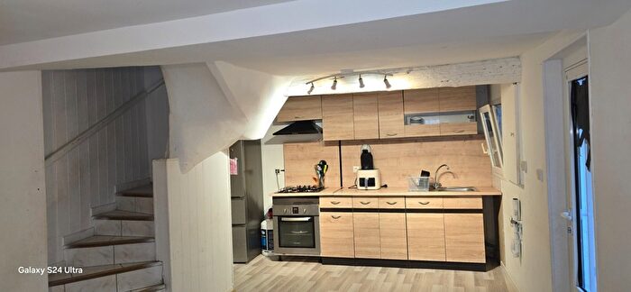 Maison à vendre - Cuxac-dAude - 5 pièces - 4 chambres