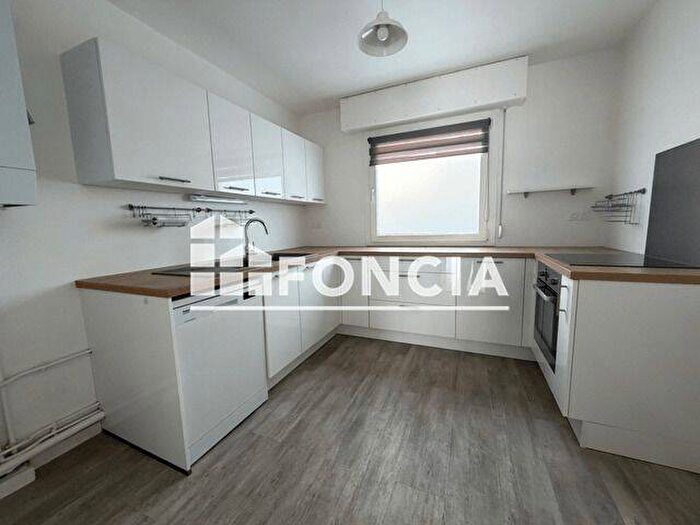 Est, Mainvilliers : Appartement 3 pièces à louer
