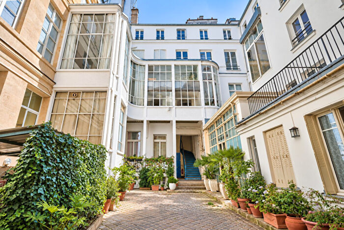 Paris 2ème, Gaillon, Vivienne : Appartement 4 pièces à vendre
