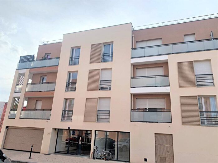 Appartement à louer - Centre-Plaine dElite, Brignais - 2 pièces - 1 chambre
