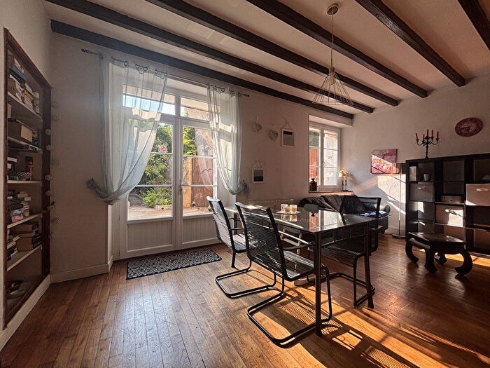 Maison à vendre - Bonnes - 5 pièces - 3 chambres