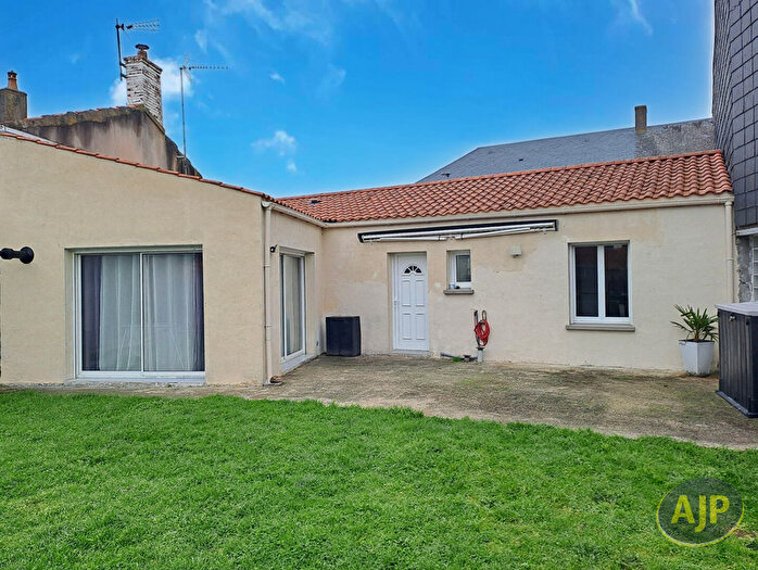 Maison à vendre - Froidfond - 4 pièces - 3 chambres