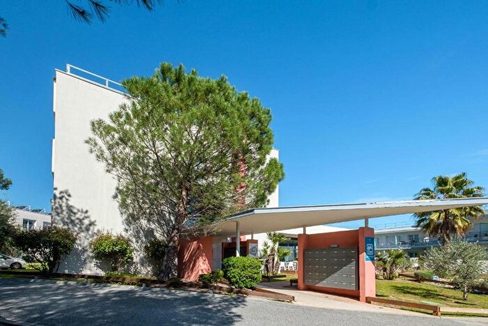 Appartement à vendre - Antibes, Rabiac, Carriat, Les Semboules, Les Brusquets - 1 pièce