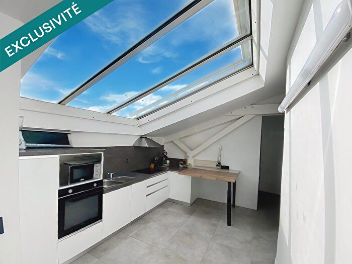 Appartement à vendre - Saint-Raphaël, Centre-ville - 4 pièces - 3 chambres