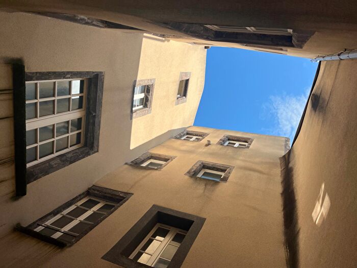 Appartement à vendre - Riom, Centre-ville - 3 pièces - 2 chambres