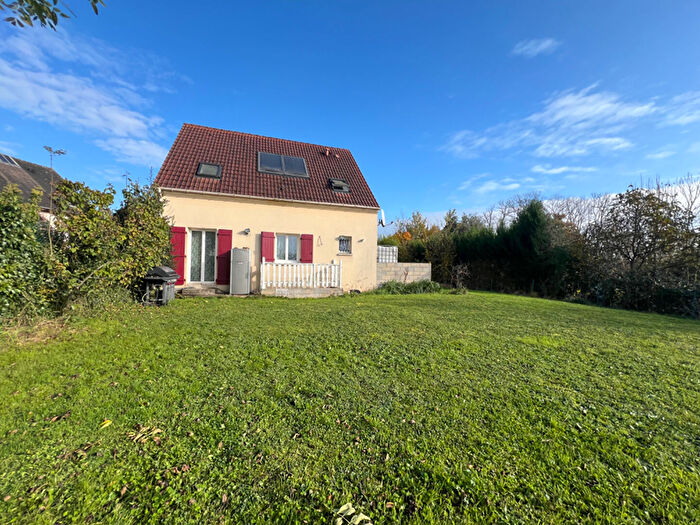 Maison à vendre - La Ferté-sous-Jouarre - 5 pièces - 4 chambres