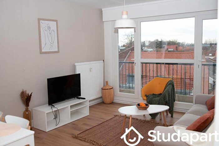 Appartement à louer - Kuhlmann, Loos - 1 pièce - 4 chambres