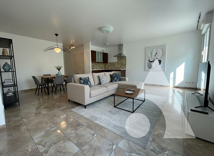 Appartement à vendre - Corbeil-Essonnes, Centre-ville - 2 pièces - 1 chambre