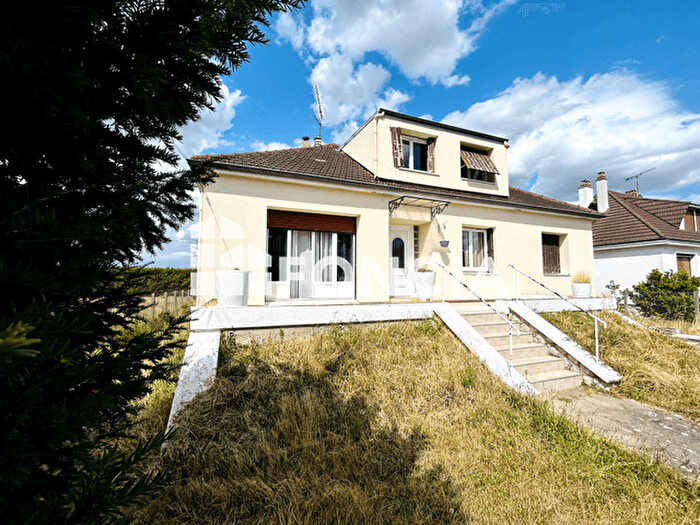 Maison à vendre - Luray - 8 pièces - 6 chambres