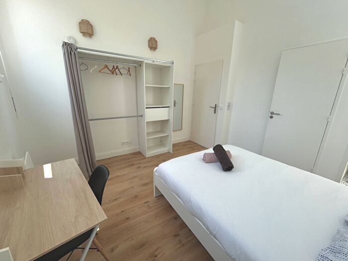 Appartement à louer - Bordeaux - 6 pièces - 5 chambres