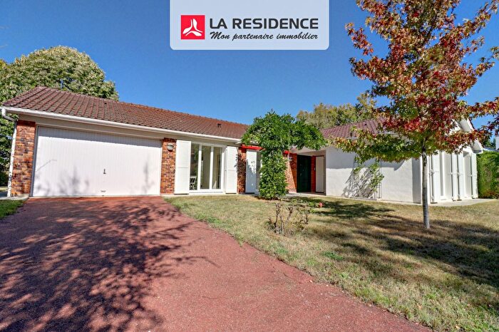 Maison à vendre - Vernouillet - 7 pièces - 5 chambres