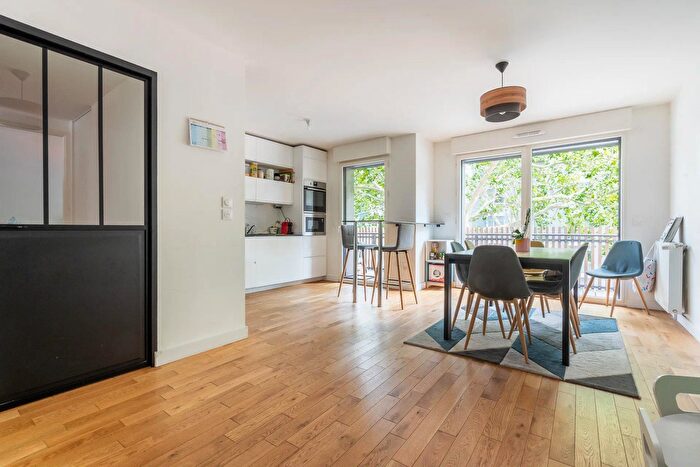 Clichy, République, Victor Hugo - Appartement 4 pièces à vendre