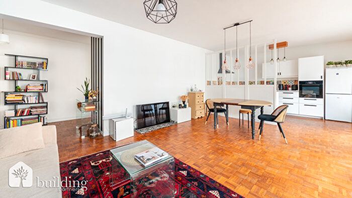 Appartement 4 pièces à Courbevoie, Bécon, à vendre