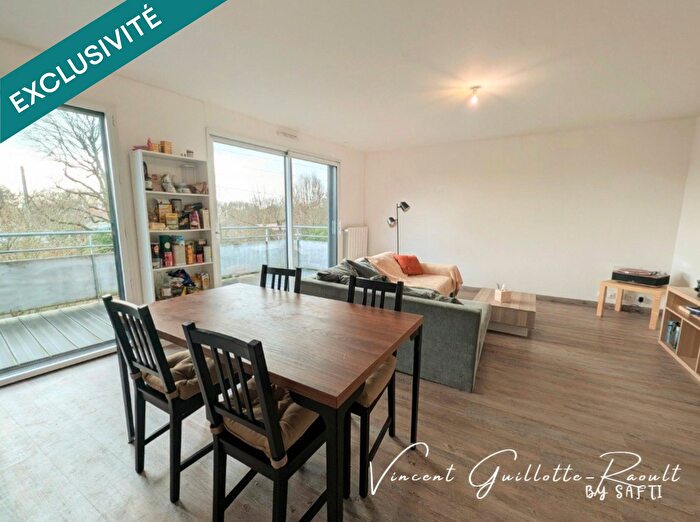 Appartement à vendre - Bouguenais, La Croix-Jeannette - 3 pièces - 2 chambres