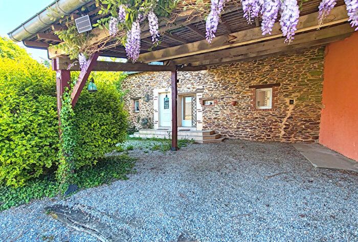 Maison à vendre - Retiers - 8 pièces - 6 chambres