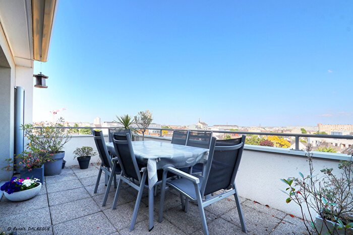 Appartement à vendre - Quartiers Sud-Ouest, Sacrés Coeurs - 3 pièces - 2 chambres