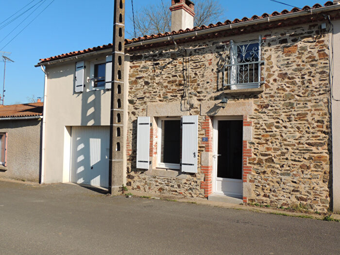 Maison à vendre - Saint-Martin-des-Noyers - 5 pièces - 2 chambres