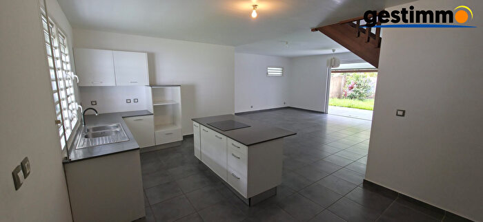 Maison à louer - Matoury - 5 pièces - 4 chambres