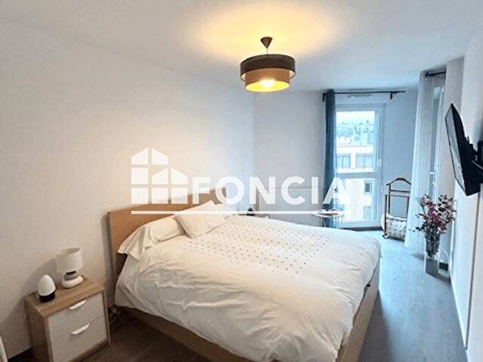 Appartement à louer - Châteaucreux, Saint-Étienne - 2 pièces - 1 chambre