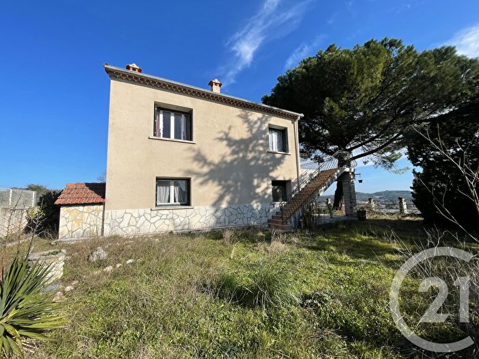 Maison à vendre - Saint-Privat-des-Vieux - 7 pièces - 5 chambres