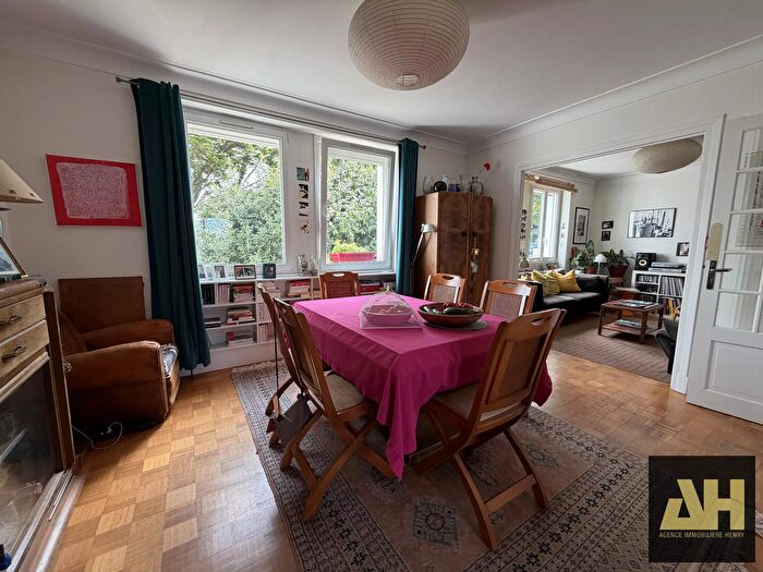 Brest, Saint-Marc, Kérampéré : Maison 5 pièces à vendre