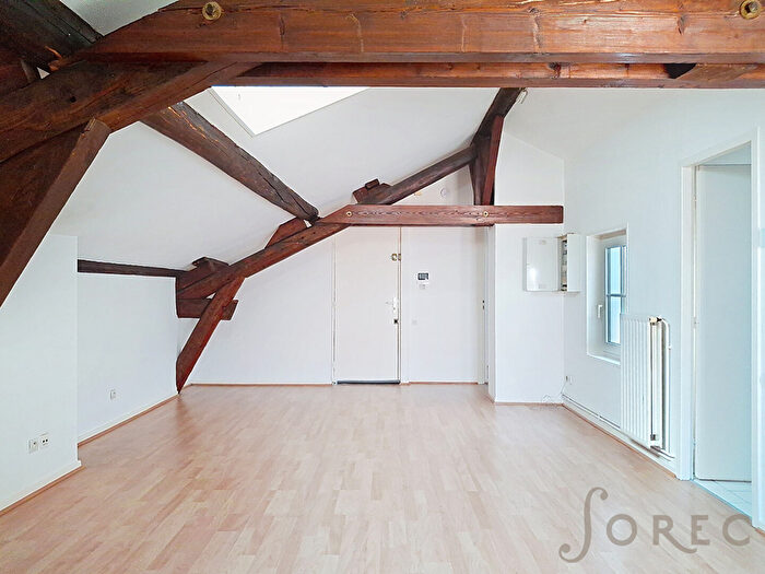 Appartement à louer - Metz, Centre-ville - 2 pièces - 1 chambre