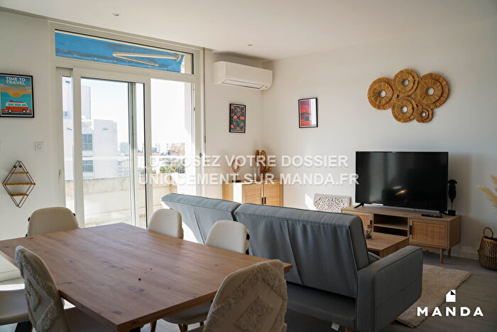 Appartement à louer - Bordeaux, Croix Blanche - 7 pièces - 6 chambres