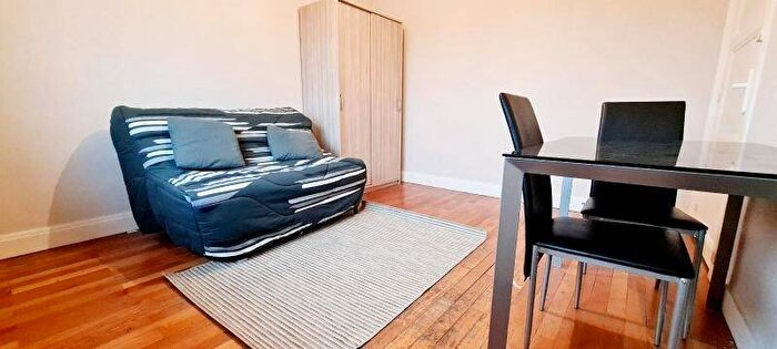 Appartement à louer - La Coupee, Charnay-lès-Mâcon - 1 pièce